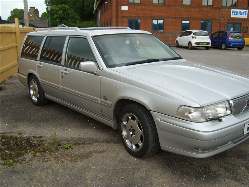 Classic Volvo V70 Cars for Sale | CCFS
