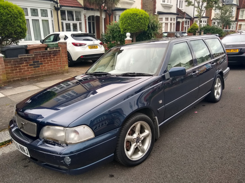 Classic Volvo V70 Cars for Sale | CCFS