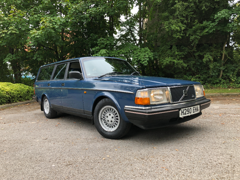 Classic Volvo Cars for Sale | CCFS