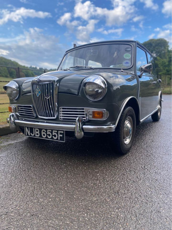 Classic Riley Elf Cars for Sale | CCFS