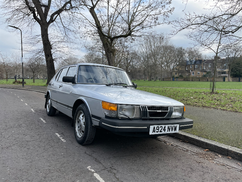 Classic Saab 900 Cars for Sale | CCFS