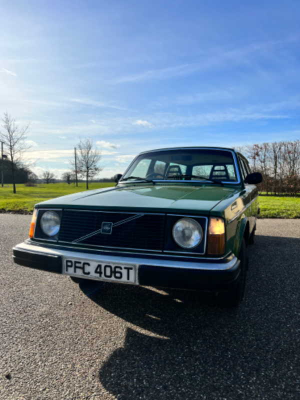 Classic Volvo 245 Cars for Sale | CCFS