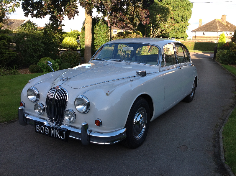 Classic Jaguar Cars for Sale | CCFS