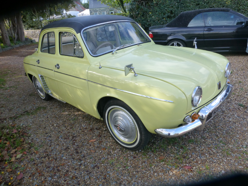 Classic Renault Cars for Sale | CCFS