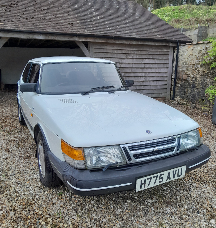Classic Saab 900 Cars for Sale | CCFS
