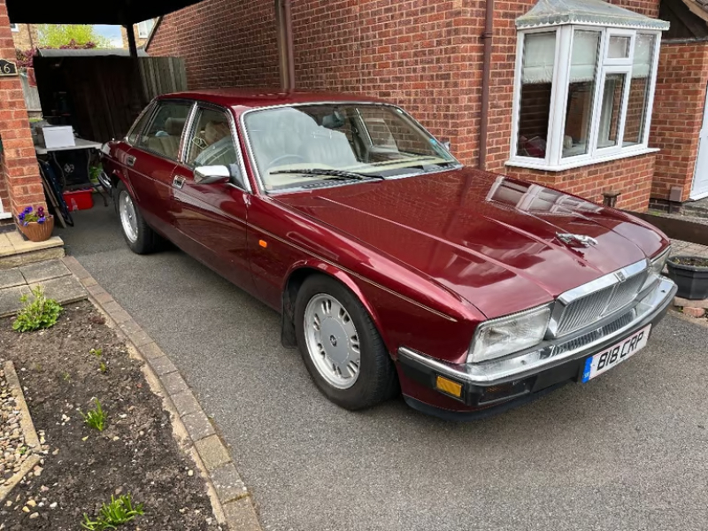 Classic Jaguar Sovereign Cars for Sale | CCFS