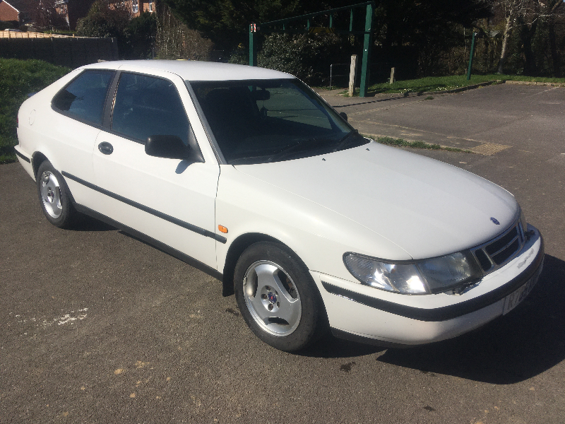 Classic Saab 900 Cars for Sale | CCFS