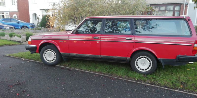 Classic Volvo 245 Cars for Sale | CCFS