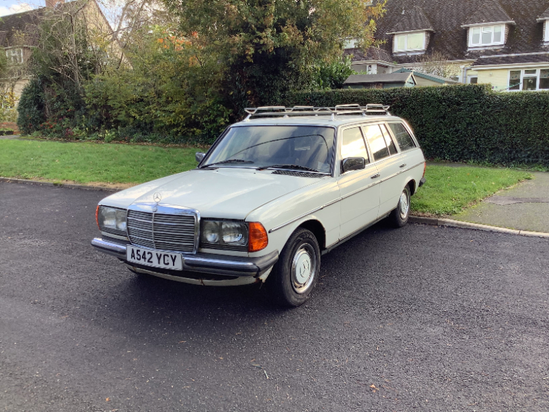 Classic Mercedes Benz W123 Cars for Sale | CCFS