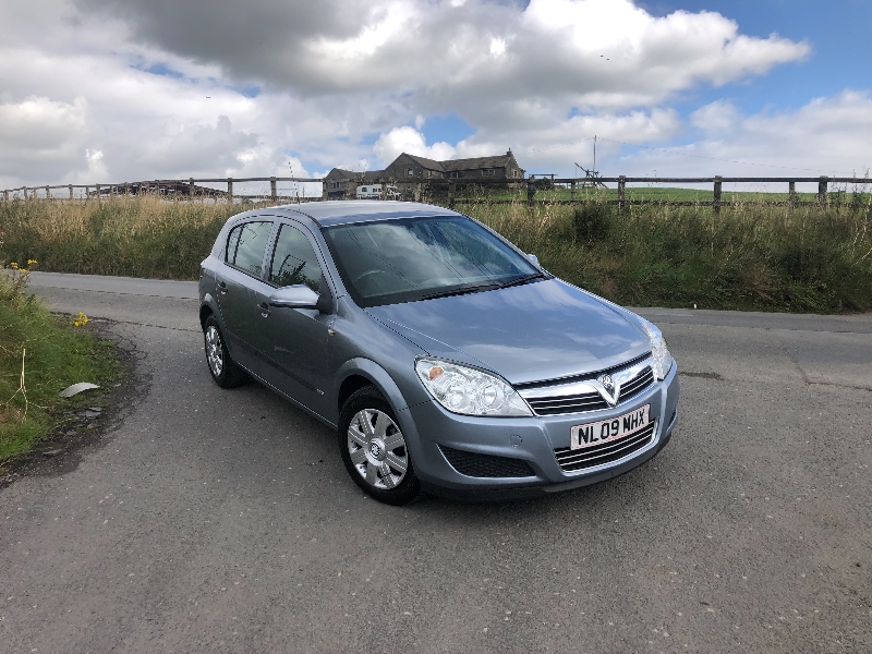 Classic Vauxhall Astra Cars for Sale | CCFS